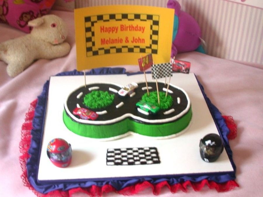 Race Track - CakeCentral.com
