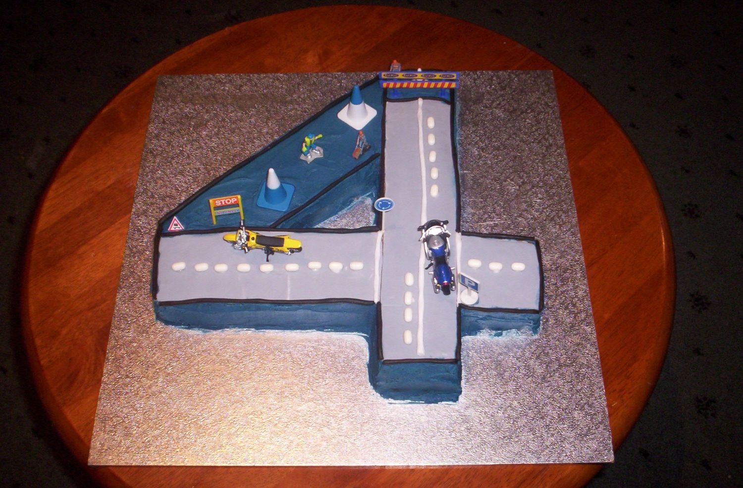 Number Four Road Cake - CakeCentral.com