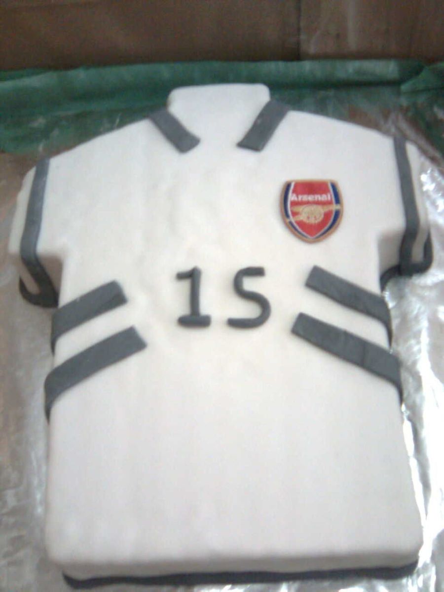 Football Shirt Cake - CakeCentral.com