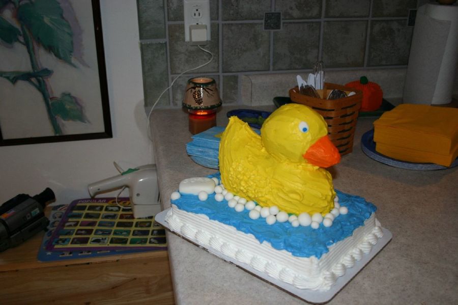 Rubber Duck Cake 2 - CakeCentral.com