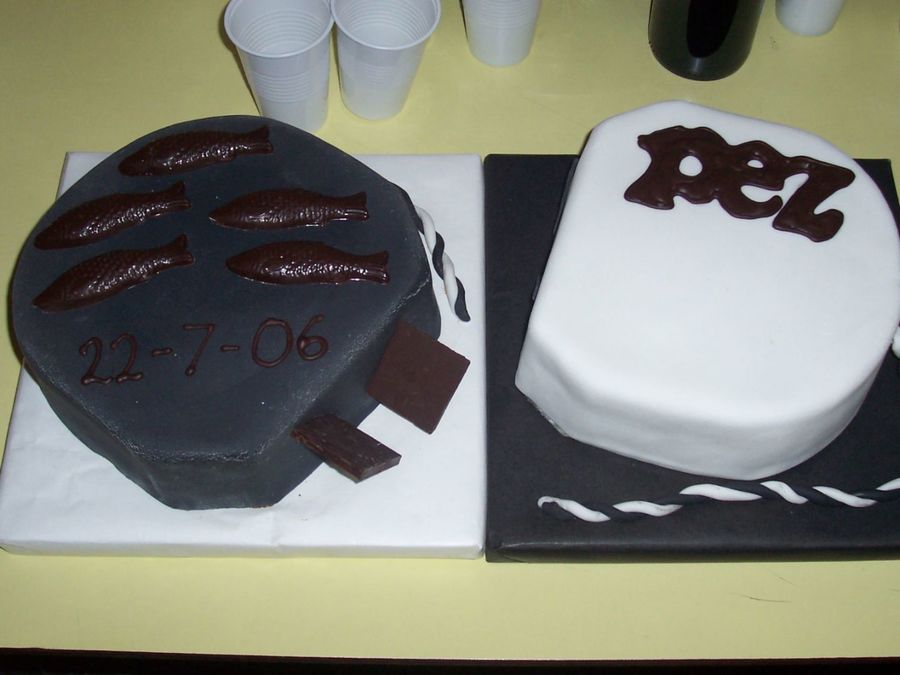 Unplugged Plugs - CakeCentral.com