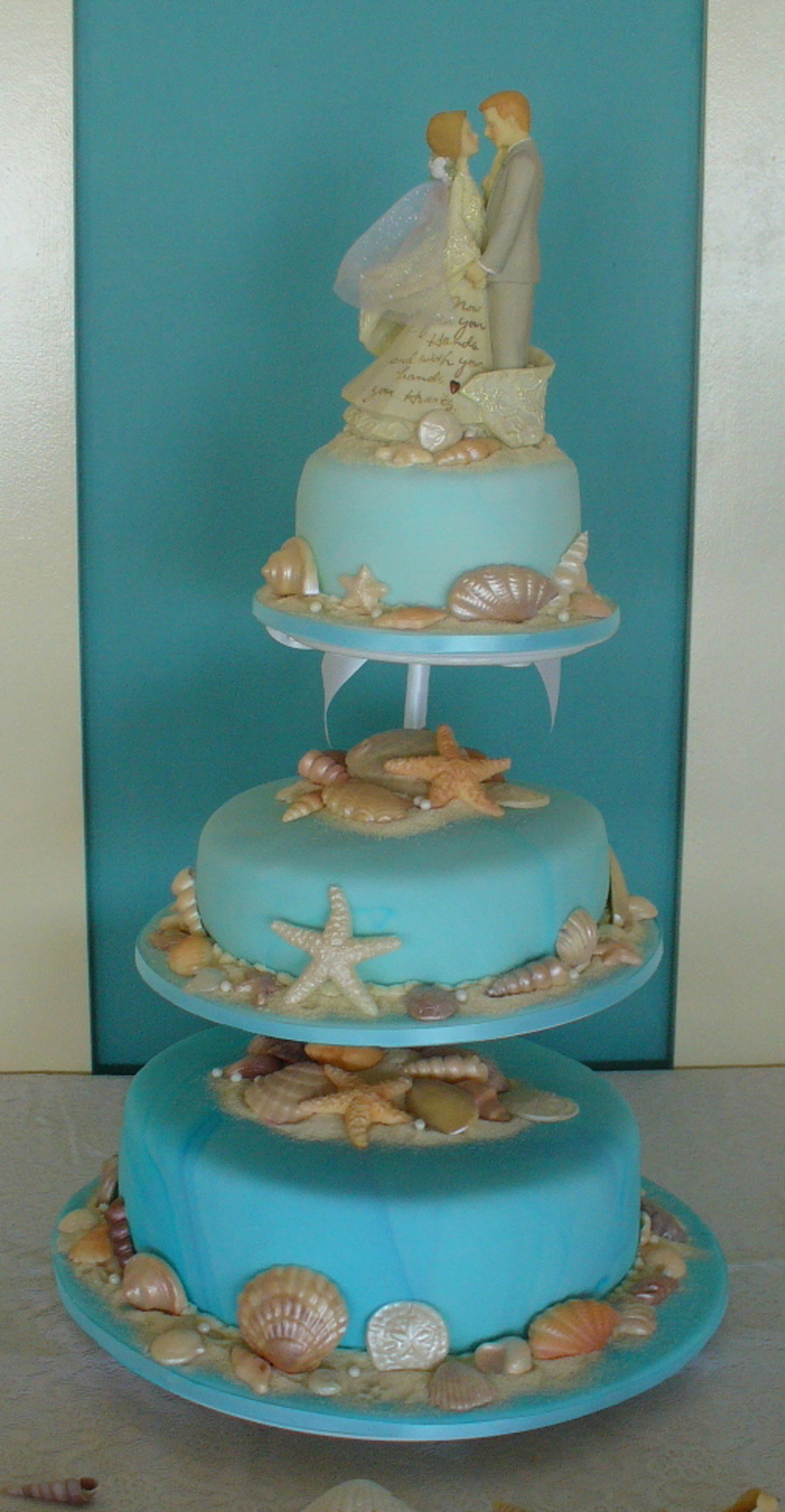 Floating Seashells - CakeCentral.com