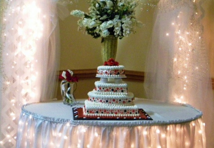 Square/round Wedding Cake - CakeCentral.com