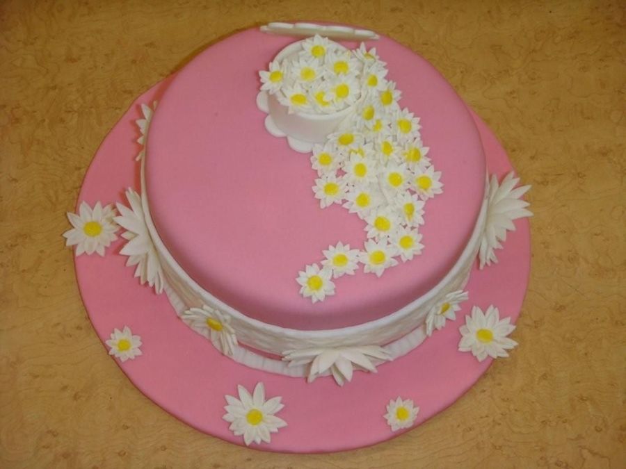 Overflowing Daisy Cake - CakeCentral.com