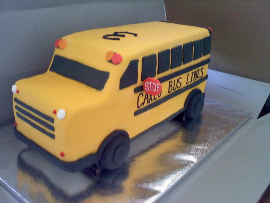 Carlo's Birthday School Bus - CakeCentral.com