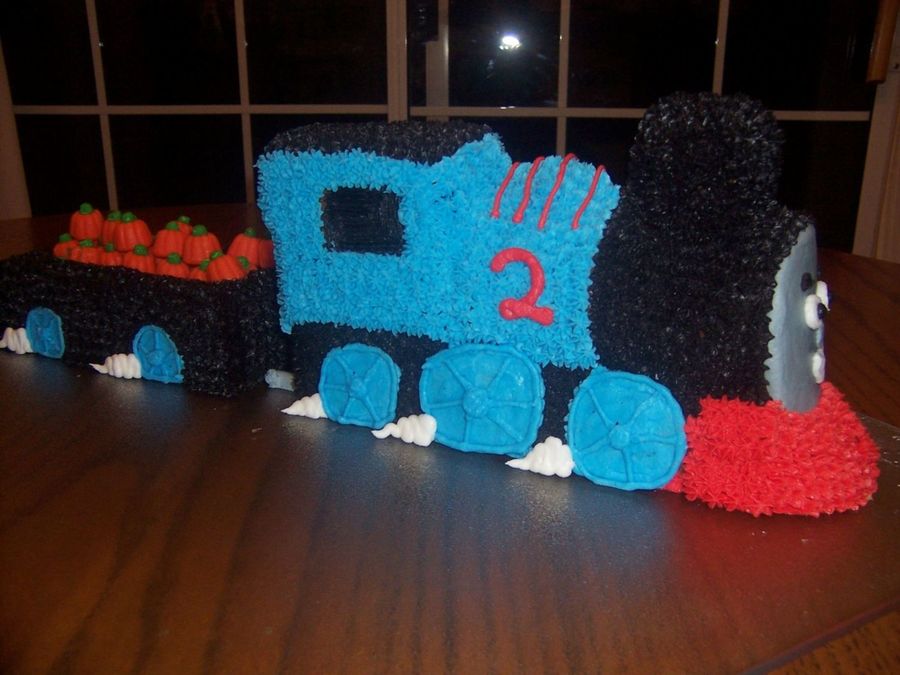 Thomas The Train 3D - CakeCentral.com