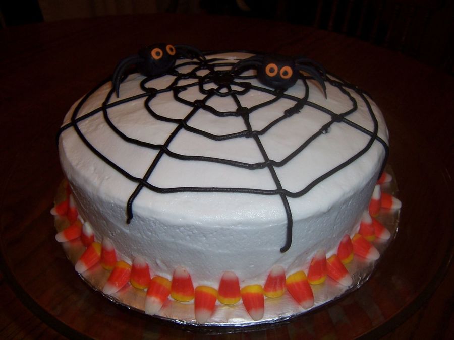 Spider Web Cake - CakeCentral.com