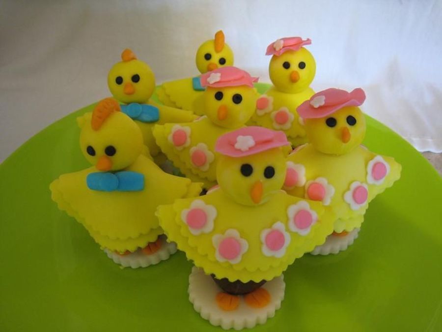 Cadbury Chicks - CakeCentral.com