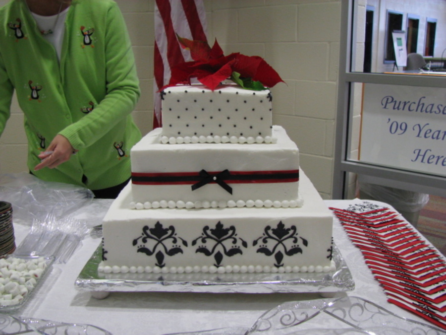 Maggie - CakeCentral.com