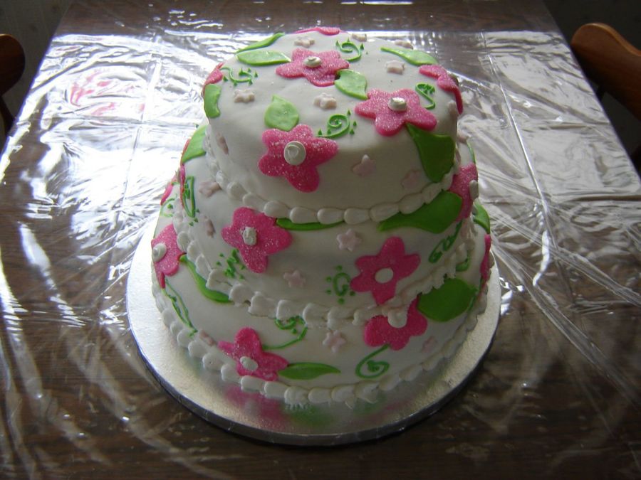 Wilton Wedding And Stacked Cake Course - CakeCentral.com