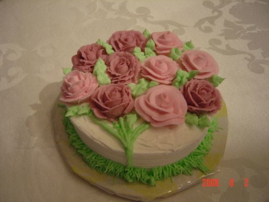 Buttercream Roses - CakeCentral.com