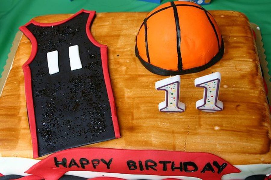 Miami Heat Basketball Cake - CakeCentral.com