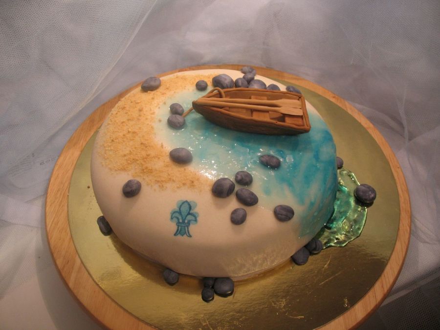 Rowing Boat On A Beach - CakeCentral.com