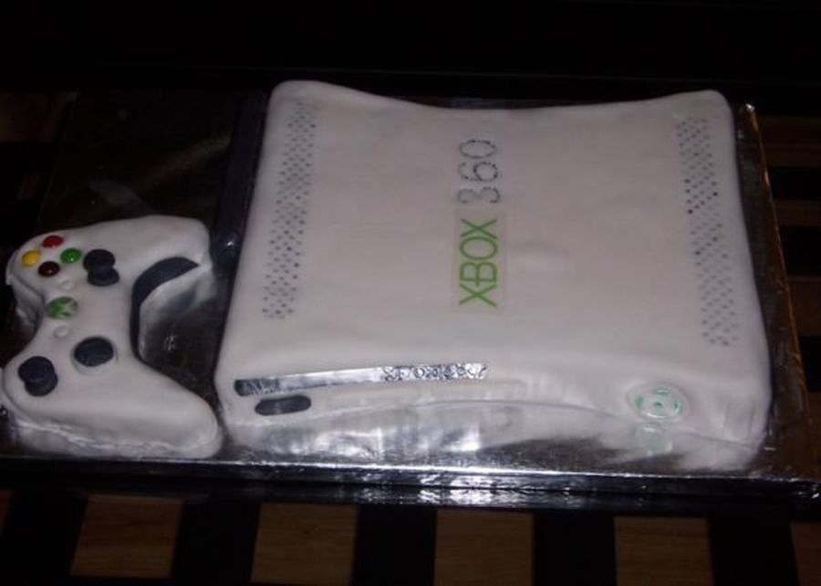 Xbox 360 Replica Cake - CakeCentral.com
