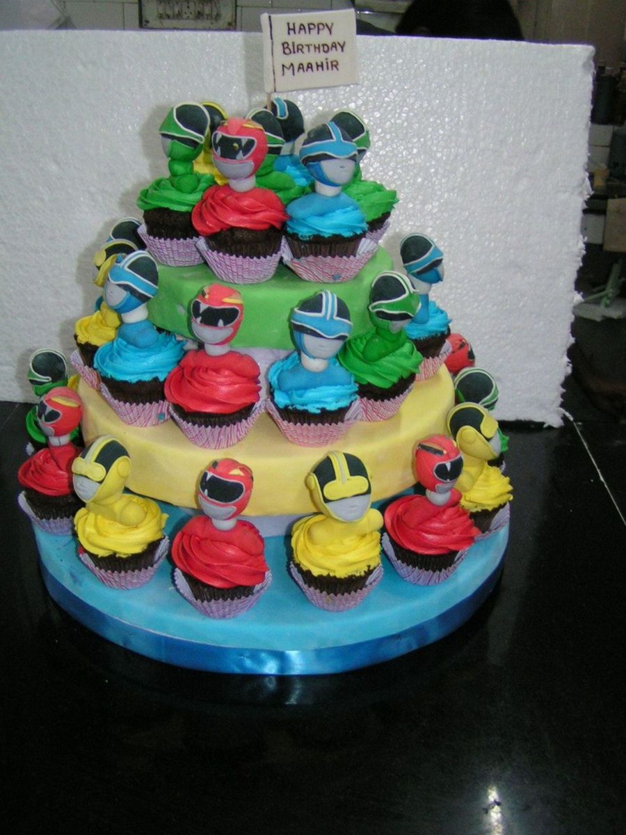 Power_Rangers_Tower.jpg - CakeCentral.com