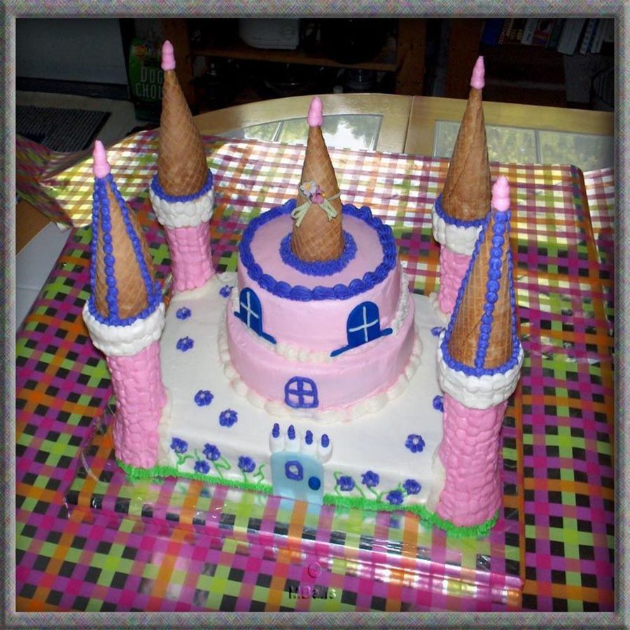 First Castle Cake - CakeCentral.com