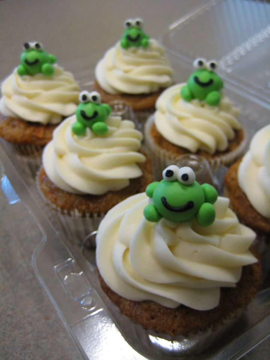 Frog Cupcakes - CakeCentral.com