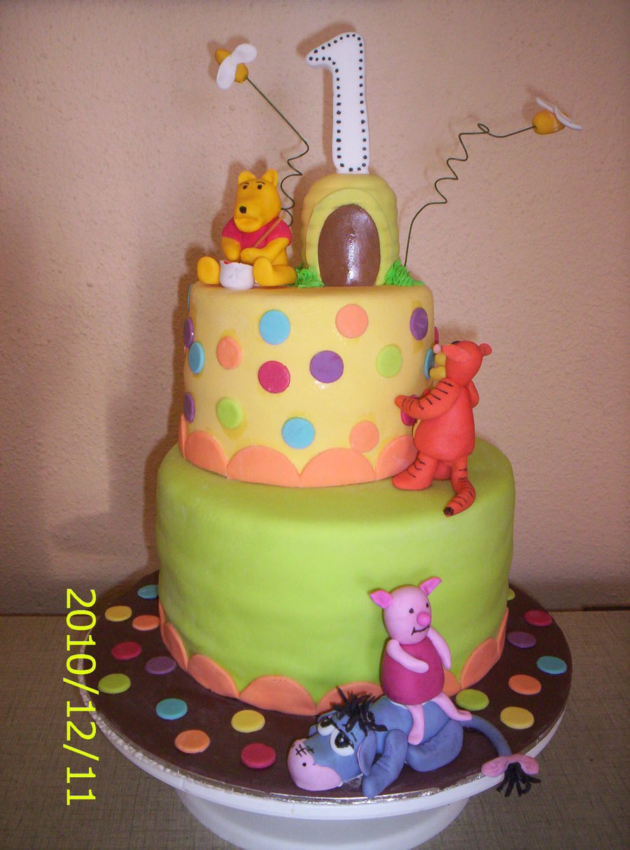 Pooh Bear 1St Birthday Cake - CakeCentral.com