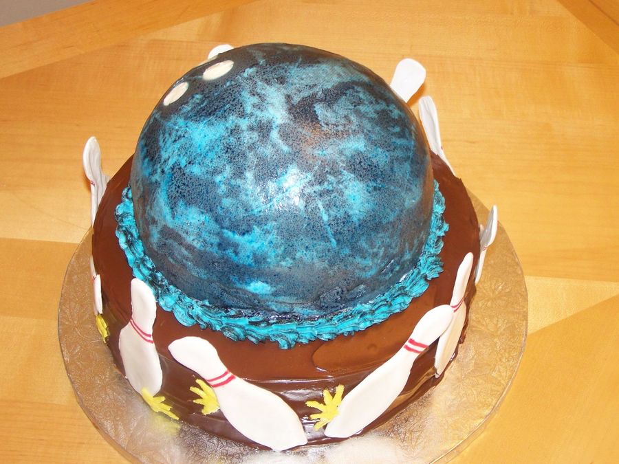 Bowling Ball Cake - CakeCentral.com