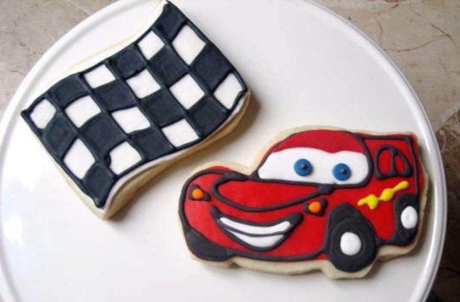 Lightning Mcqueen Cars Cookies W/ Race Checkered Flag! - CakeCentral.com