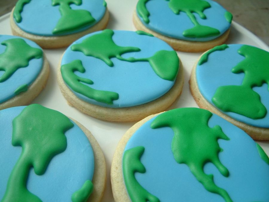 Globe Earth Space Cookies - CakeCentral.com