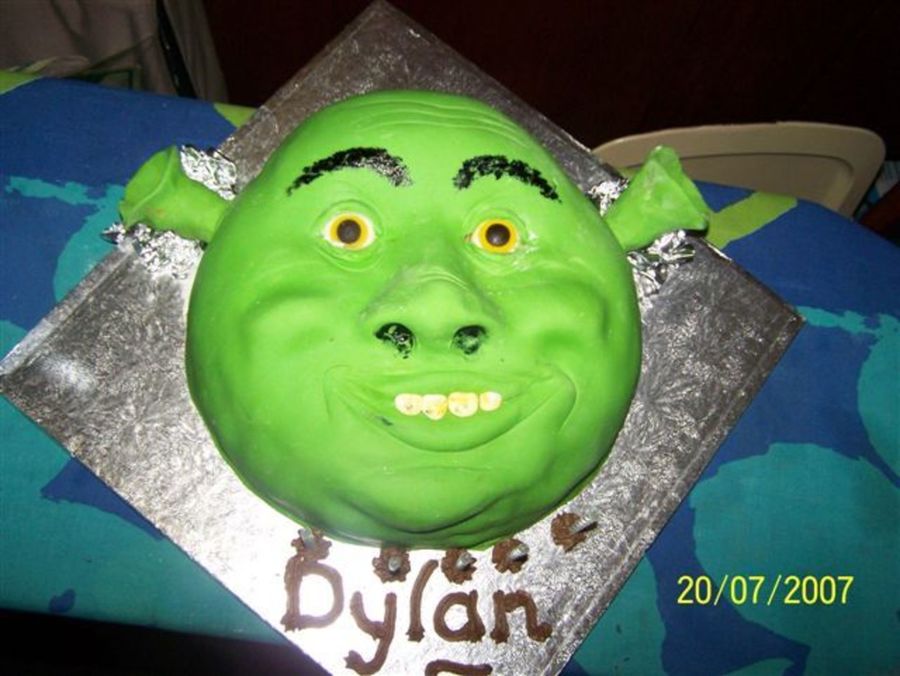 Shrek - CakeCentral.com