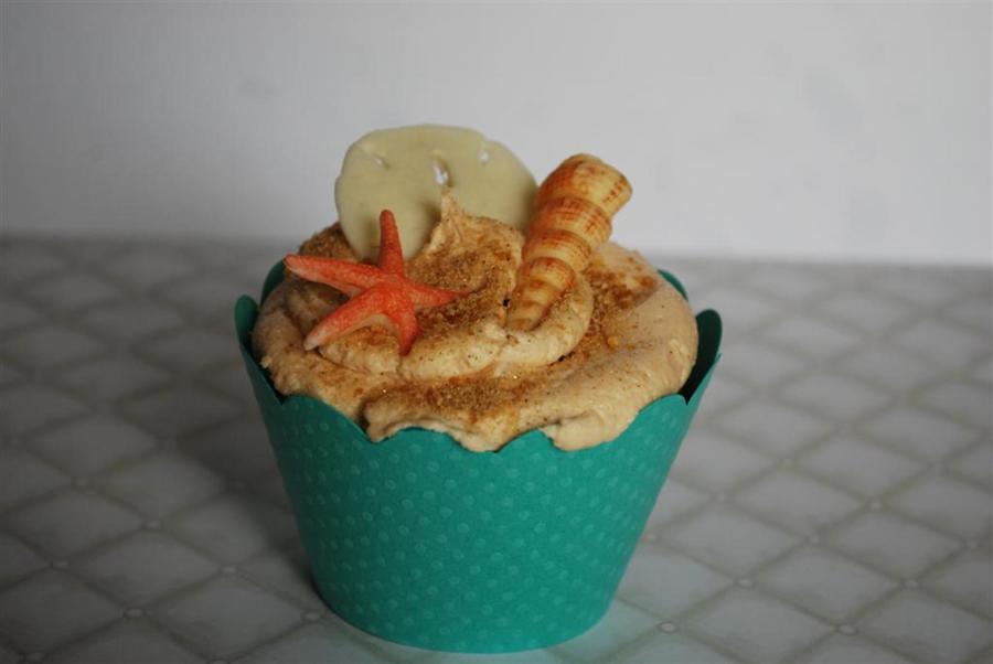 Seashell Wedding Cupcakes - CakeCentral.com