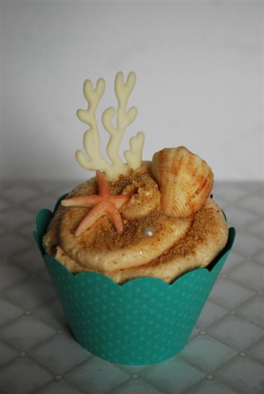 Seashell Wedding Cupcakes - CakeCentral.com