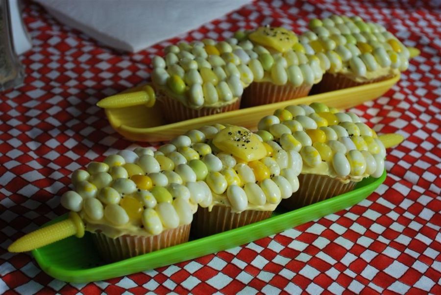 Summer Corn On The Cob - CakeCentral.com
