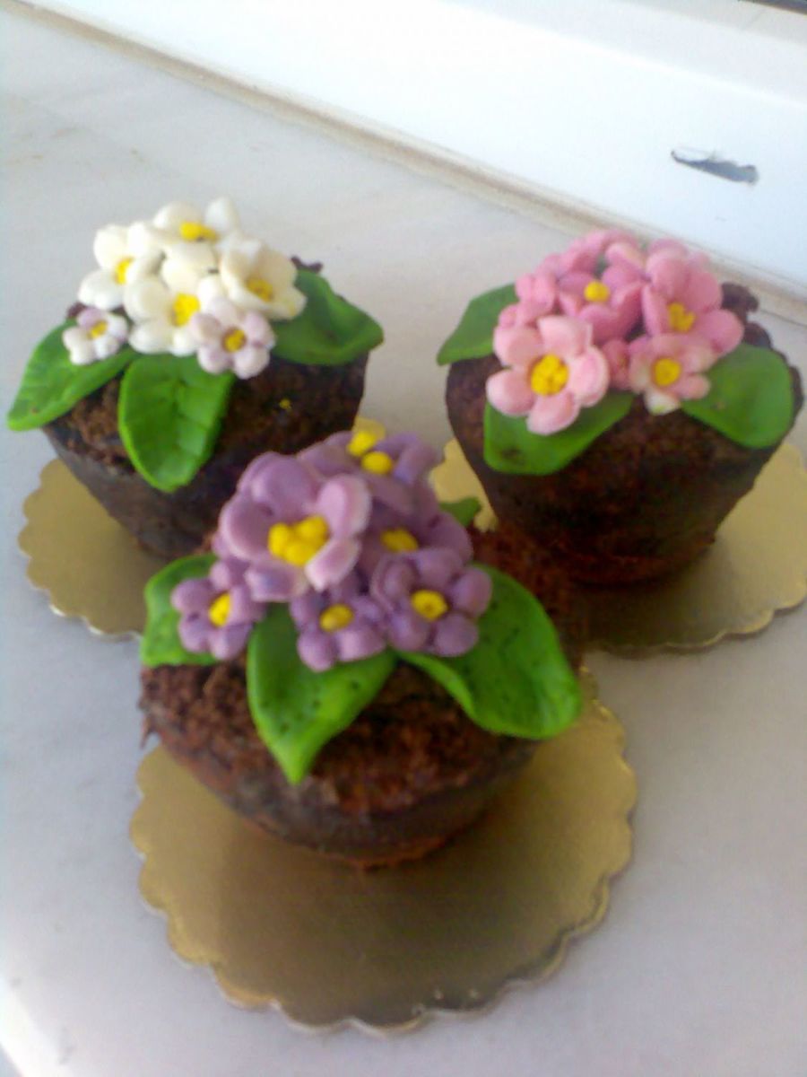 Violet - CakeCentral.com