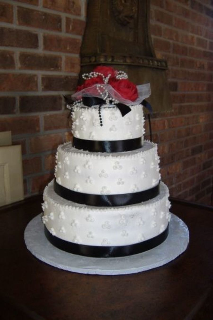 Round Wedding Cake - CakeCentral.com