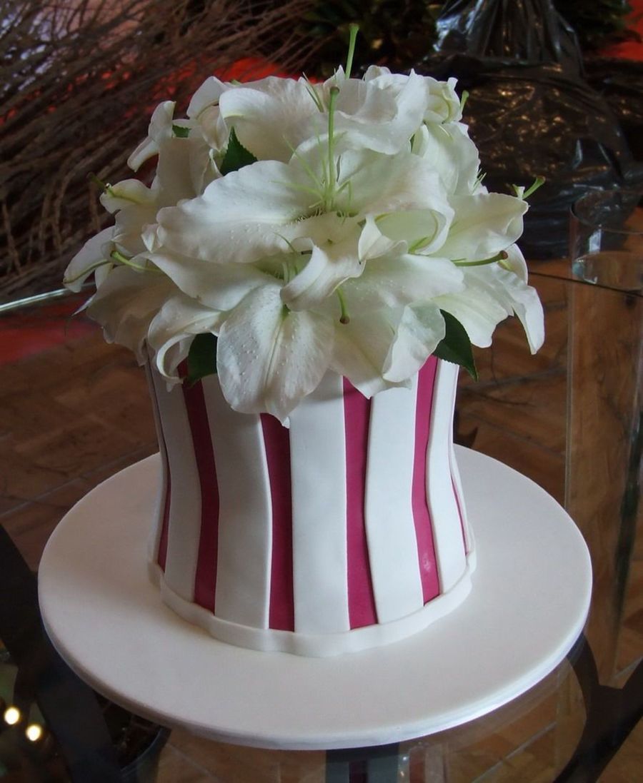 Fresh Lily - CakeCentral.com