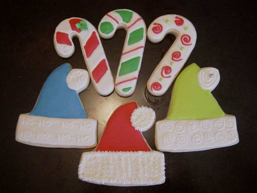 Santa Hats And Candy Canes - CakeCentral.com