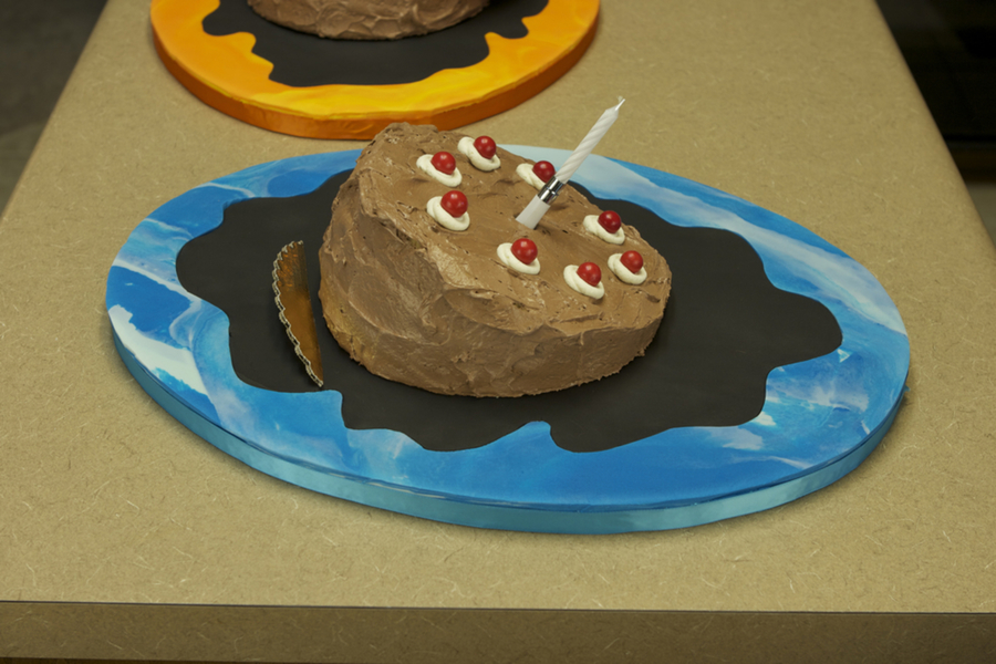 Portal Cake - This Cake Is Not A Lie! - CakeCentral.com