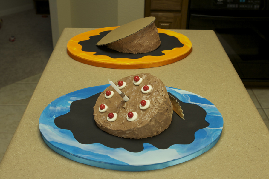 Portal Cake - This Cake Is Not A Lie! - CakeCentral.com