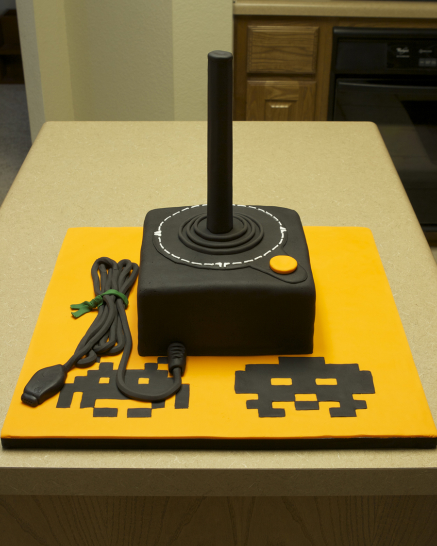 Atari Joystick Cake - CakeCentral.com