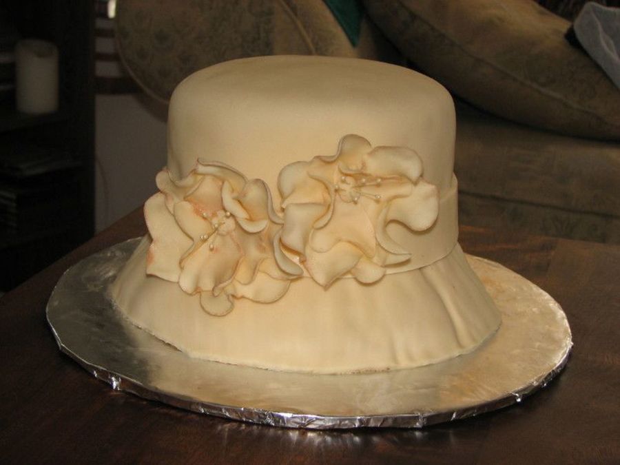 Granny's Tea Hat Birthday Cake - CakeCentral.com