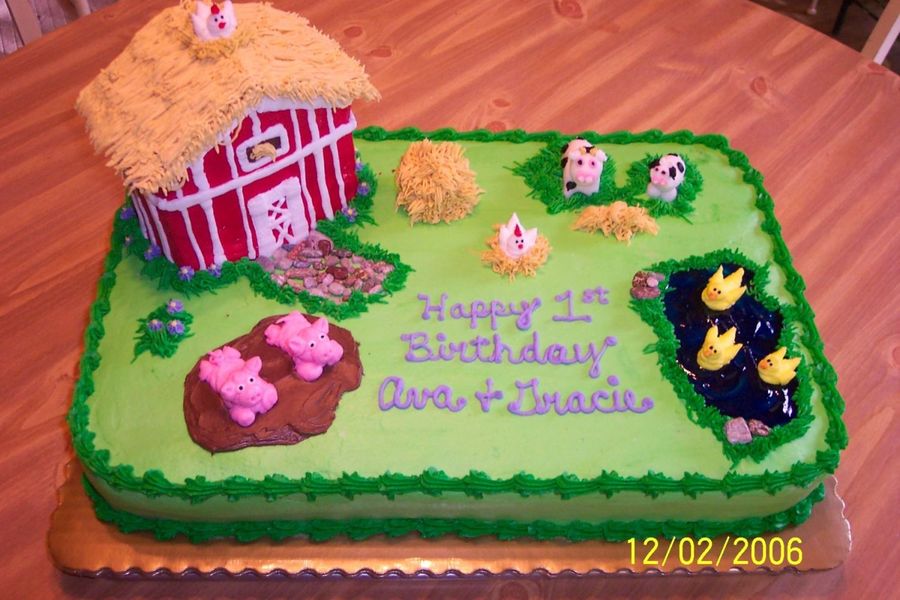 Barnyard Birthday Cake - CakeCentral.com