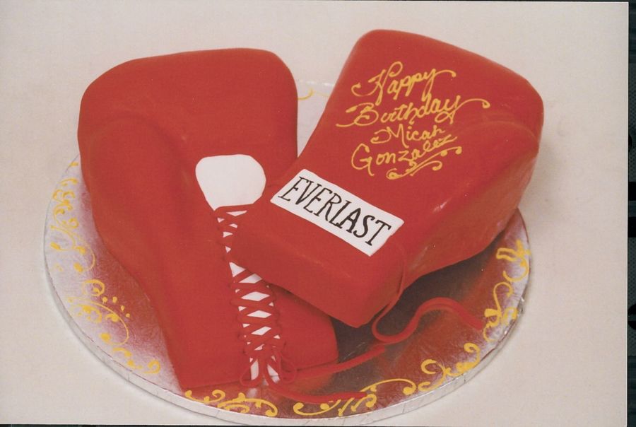 Boxing Gloves 3-D - CakeCentral.com