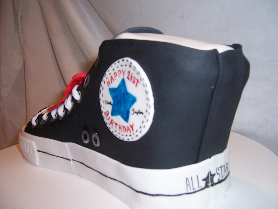 Chuck Taylor Converse - CakeCentral.com
