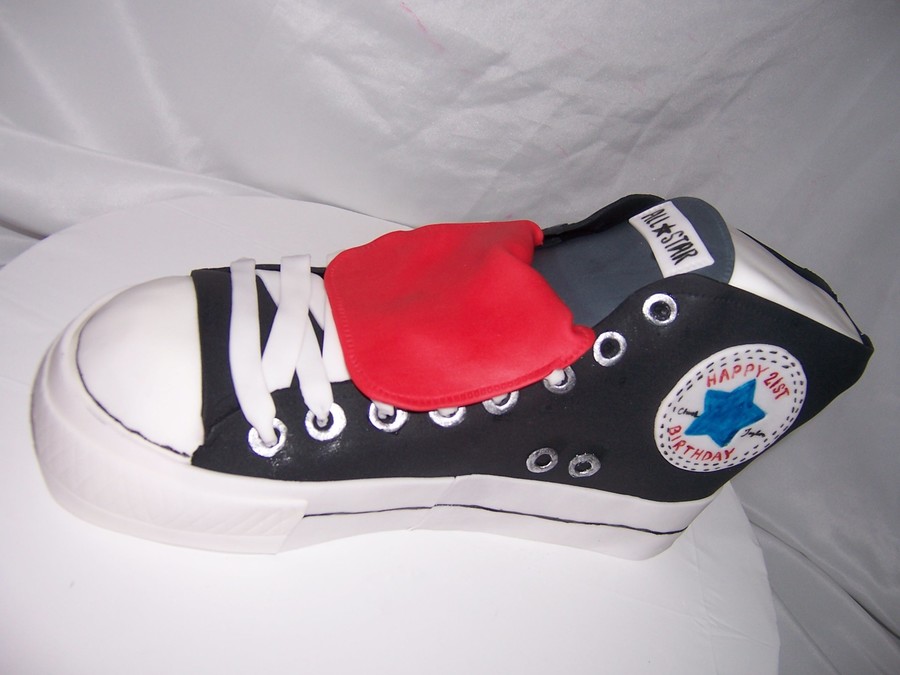 Chuck Taylor Converse - CakeCentral.com
