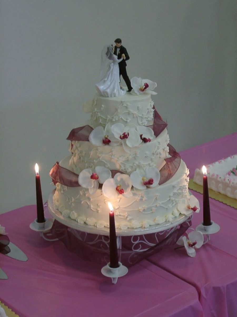 3 Tiered Buttercream In Ivory - CakeCentral.com