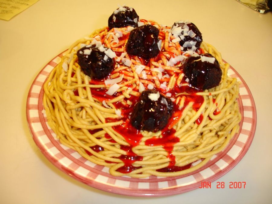 My First Spaghetti Cake - CakeCentral.com