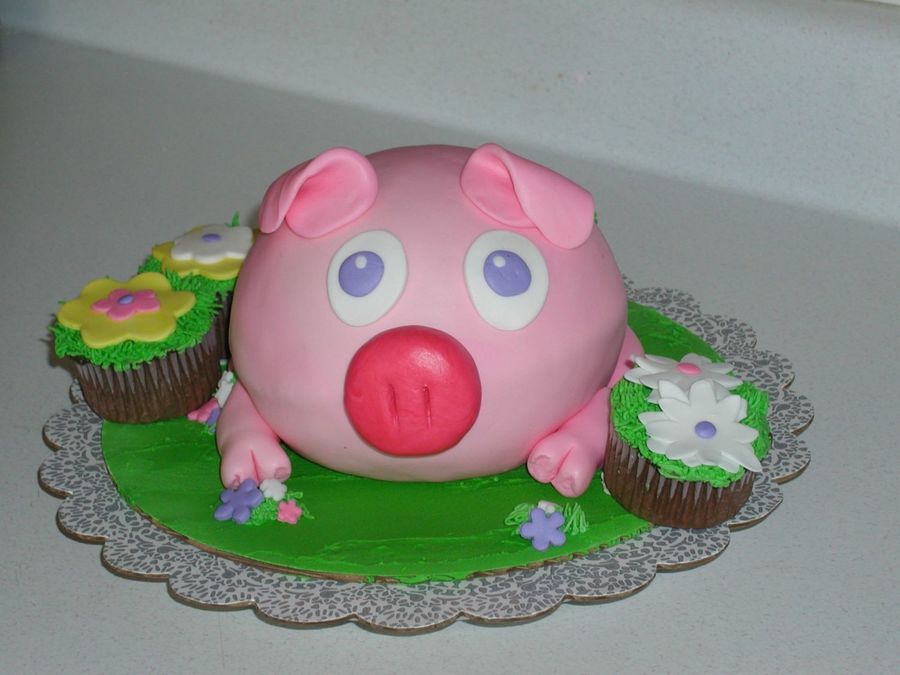 Pig Cake - CakeCentral.com