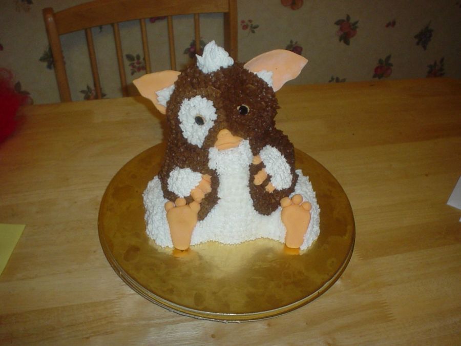 Gizmo Gremlin Birthday Cake - CakeCentral.com