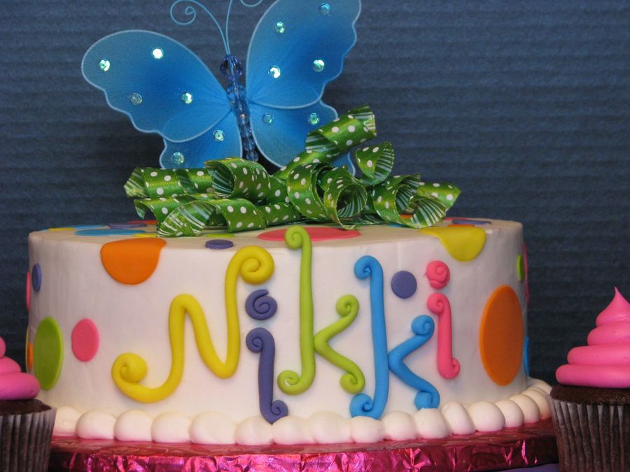 Nikki's Cake - CakeCentral.com