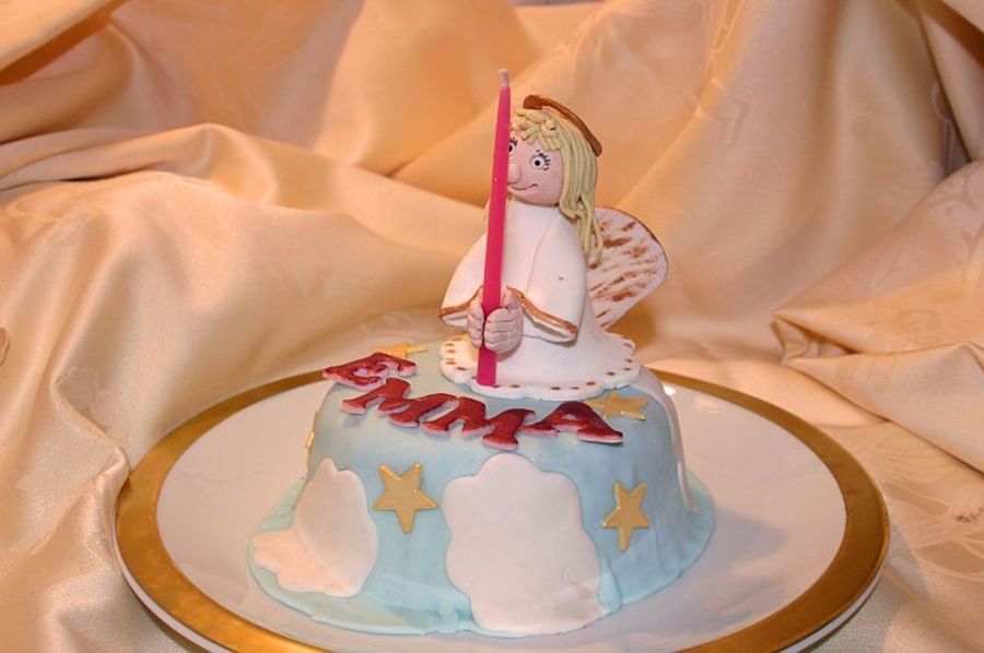 A Little Angel For An Angel - CakeCentral.com