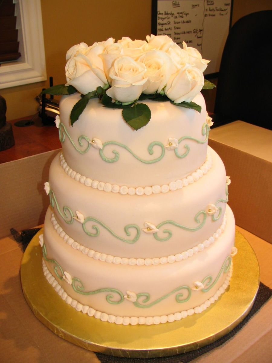 Ivory Roses - CakeCentral.com
