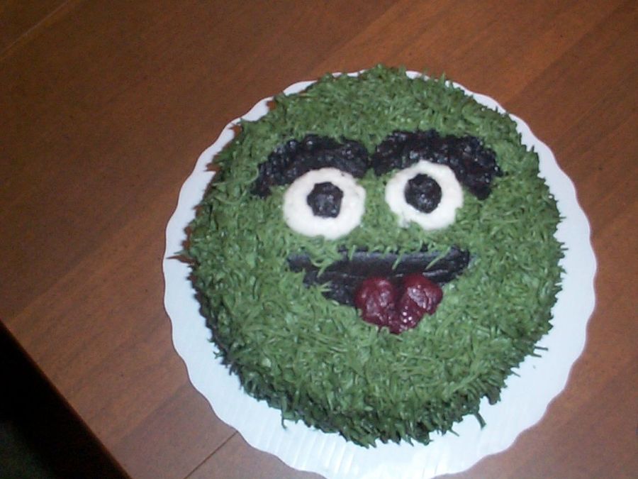 Oscar The Grouch Face Cake - CakeCentral.com