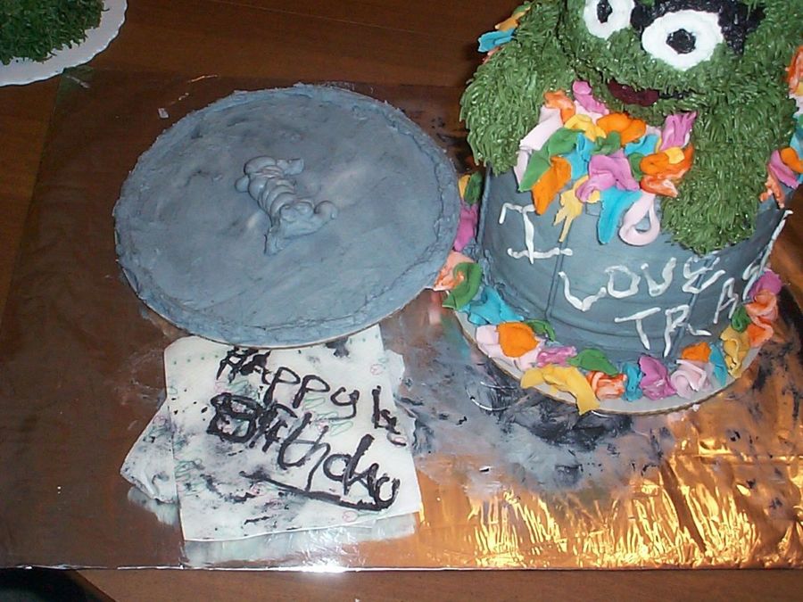 Oscar The Grouch Cake - CakeCentral.com